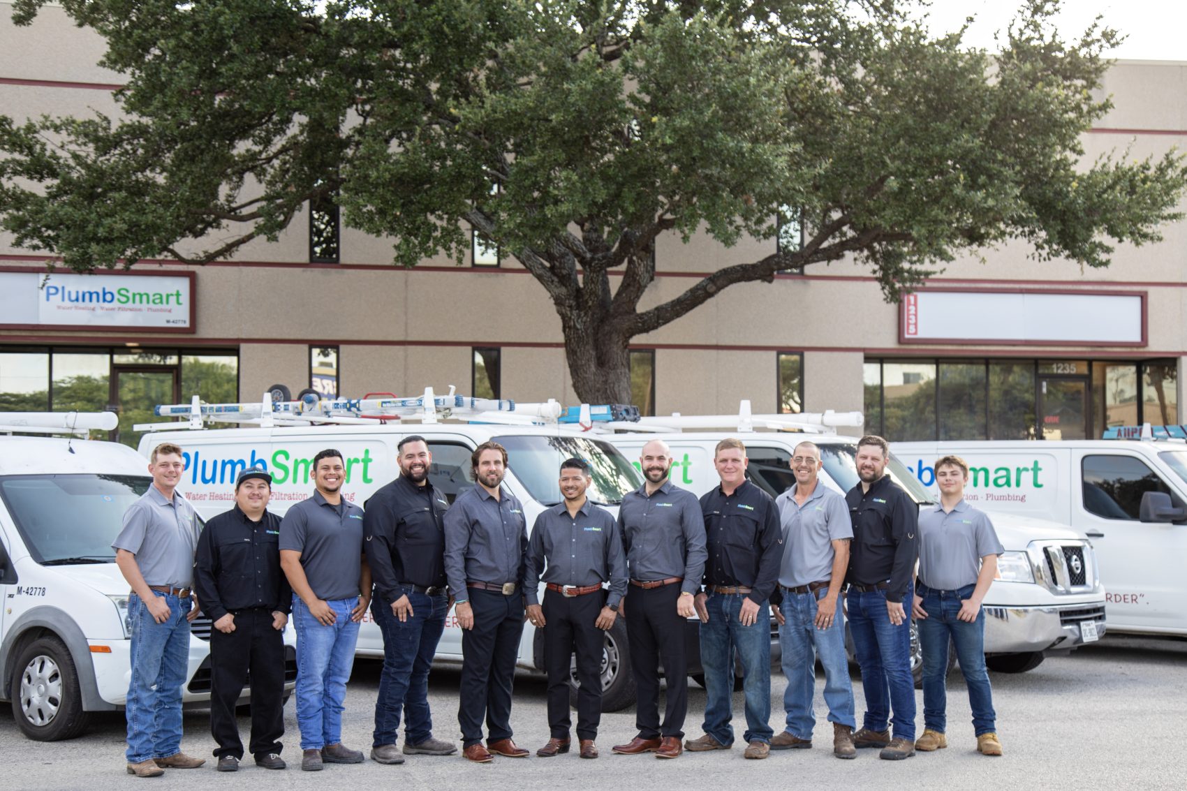 PlumbSmart: Plumbing, Drainage, and Water Heating Solutions